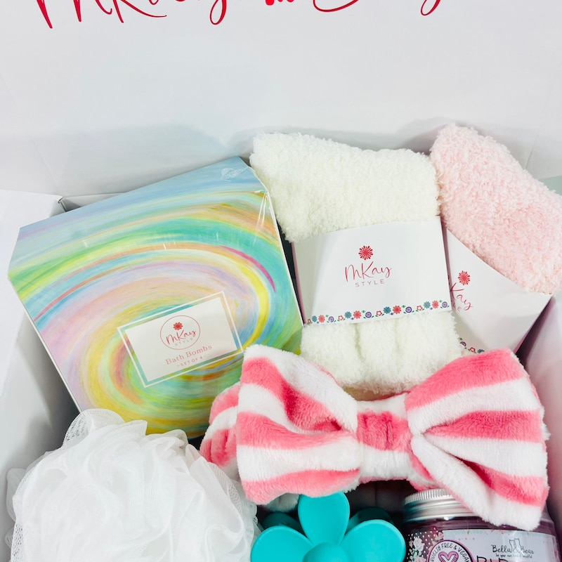 Gifts for a Pre Teen - 60+ Gift Ideas for 2025