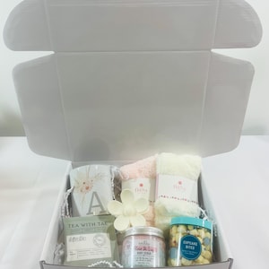 College Student Care Package College Girl Relaxation Gift Box College ...