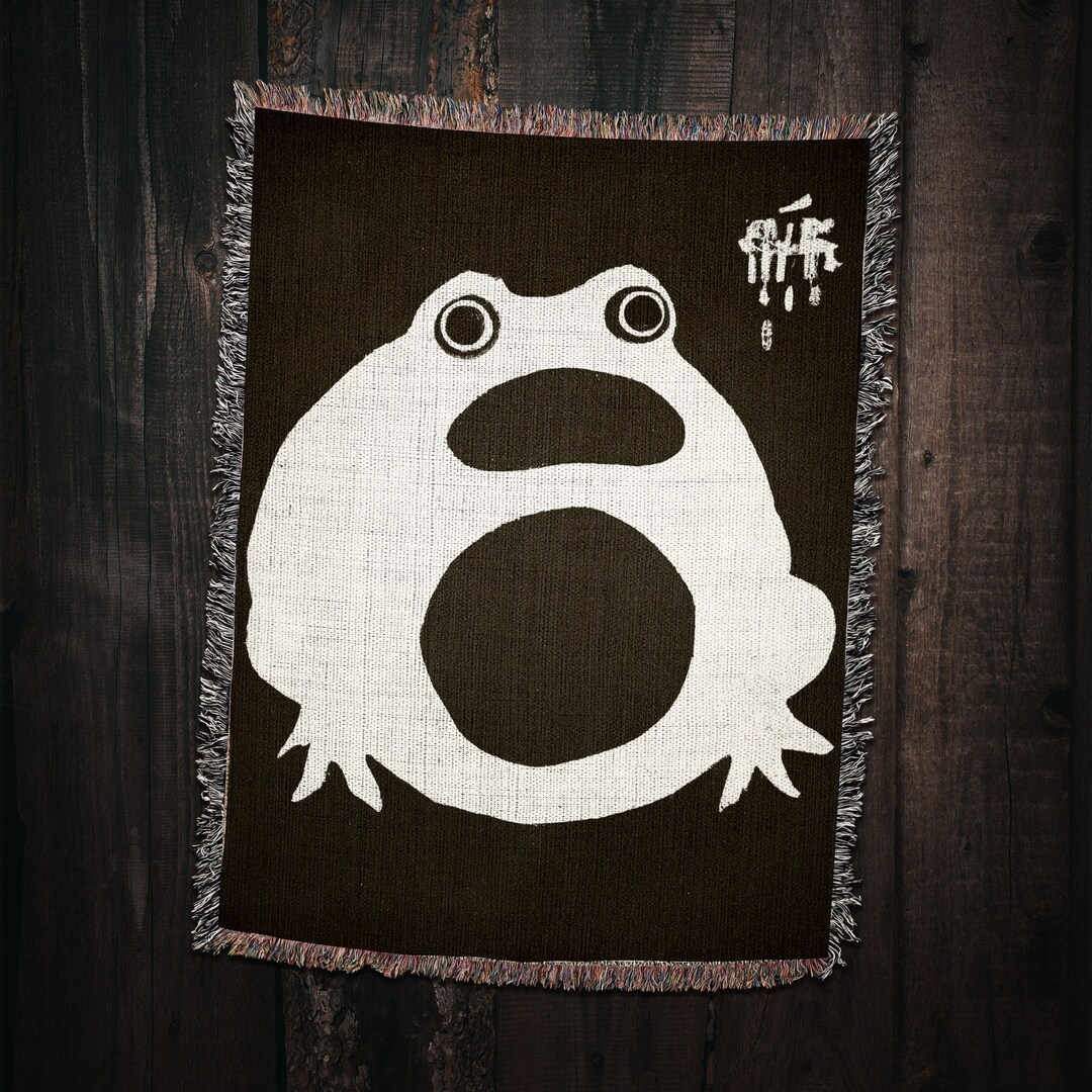 Minimalist Frog Decor Vintage Japanese Decor Folklore Woven Blanket Man ...