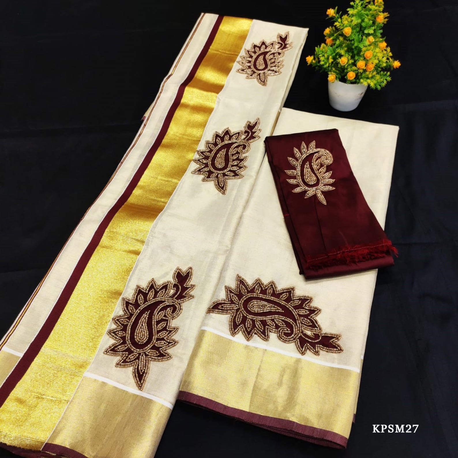 Kerala Tissue Set Mundu With Blouse Material / Indian Traditional Women ...