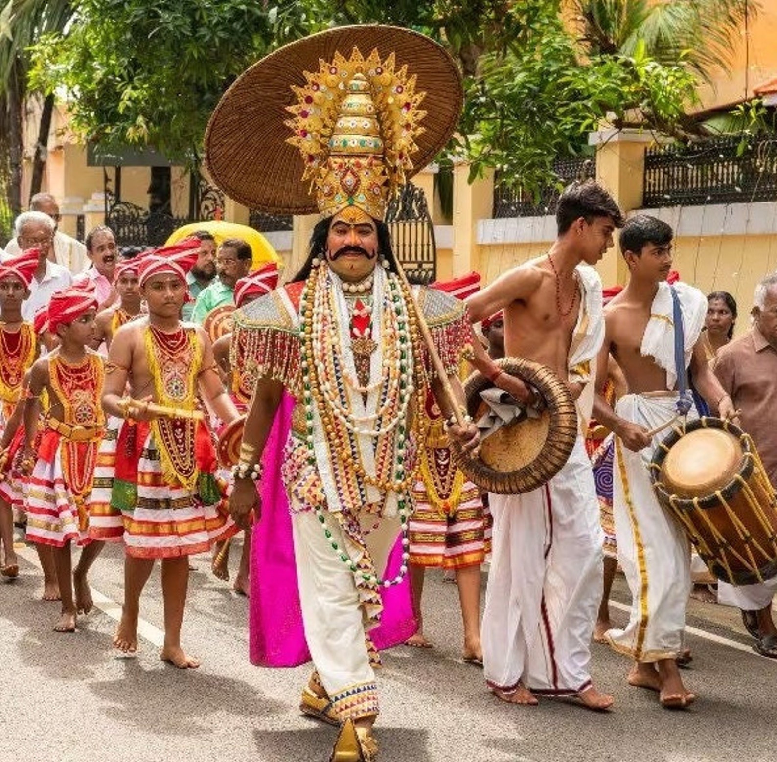 Olakkuda, Ola Kuda, Kerala Traditional Umbrella 1.5 Ft, Palm Leaf ...