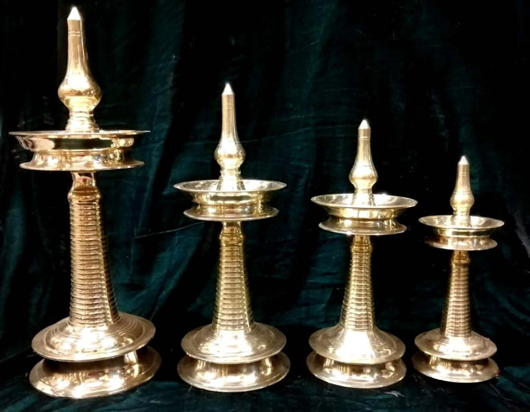 Kerala Nilavilakku / Kerala Traditional Bronze Oil Lamp/deepak /diya ...