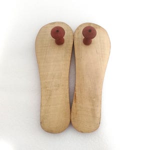 Methiyadi Wooden Chappal, Wooden Paduka, Khadau, Wooden Sandals, Kerala ...