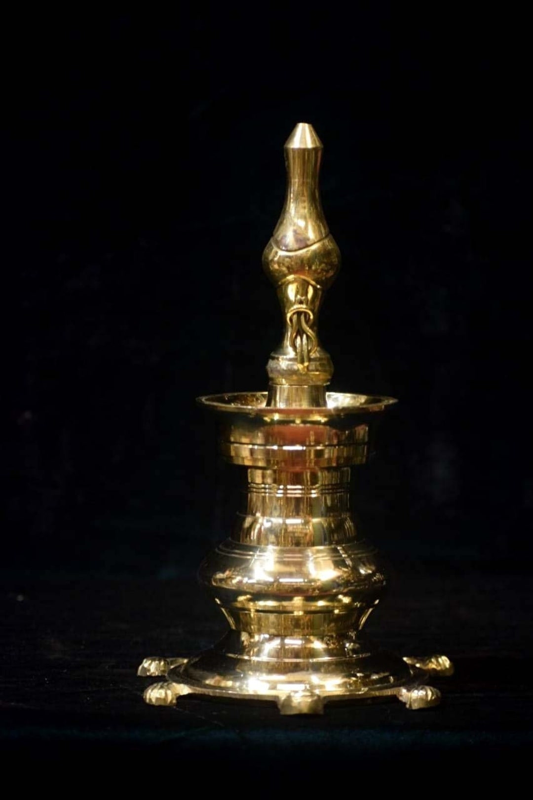 Vasthu Vilakku/ Kerala Traditional Brass Oil Lamp/ Hand - Etsy