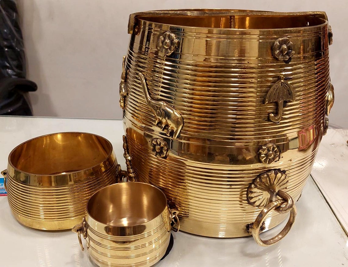 Buy Kerala Traditional Nirapara Brass Para Set - Traditional Measuring ...