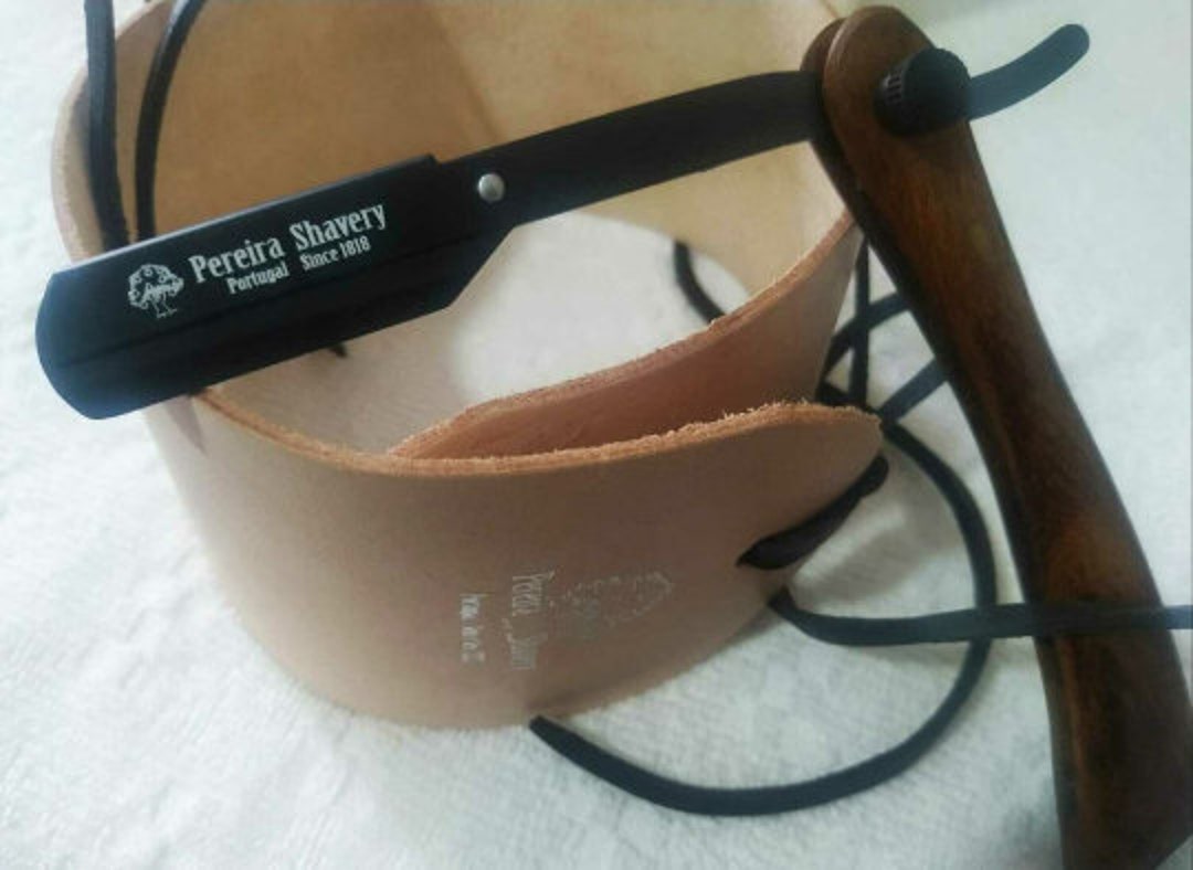 Pereira Shavery Belt-styled 40 Cm With Leather Ties Shaving Strop in ...