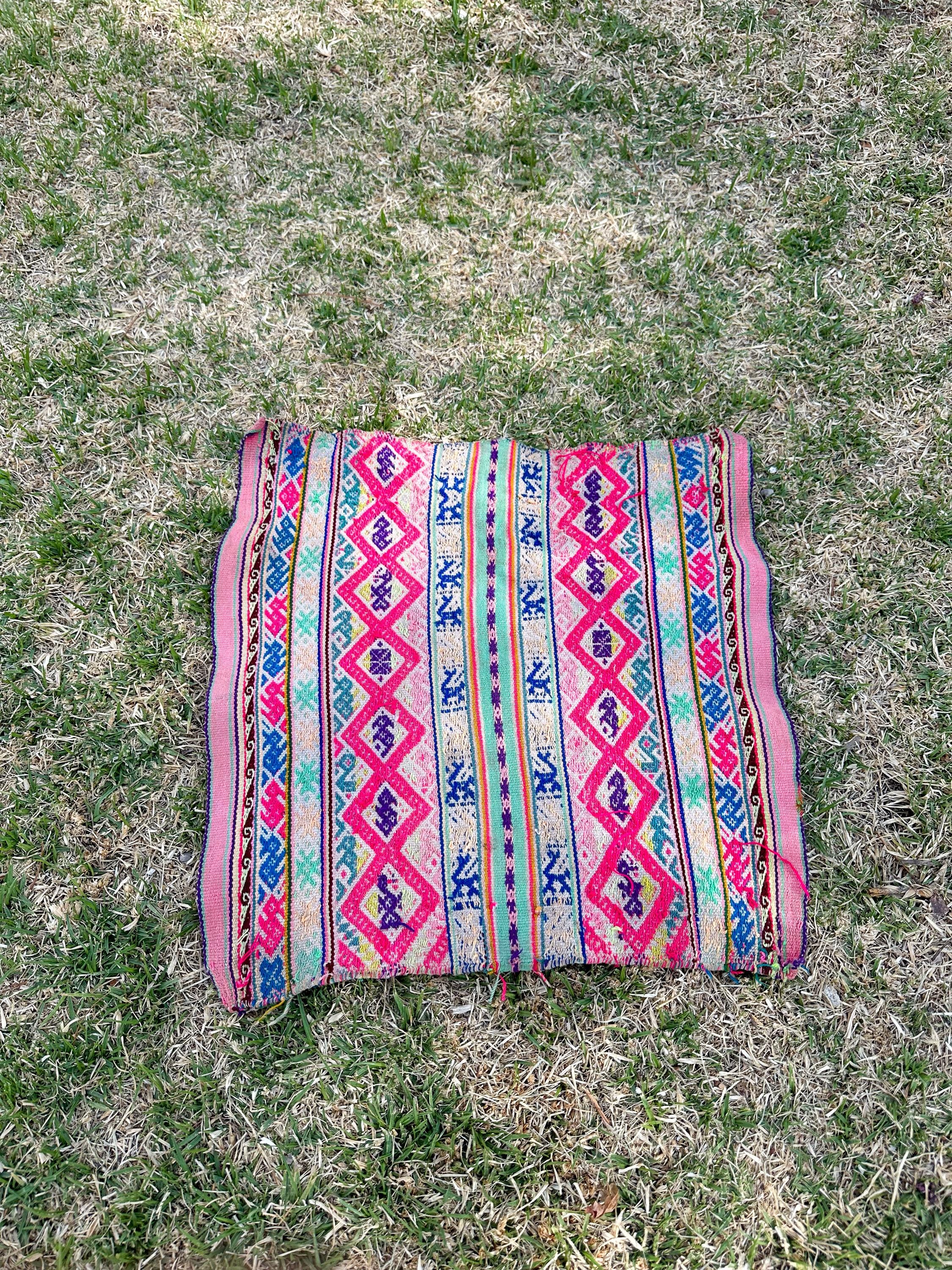 Handwoven Peruvian Textile•traditional Andean Design•authentic ...