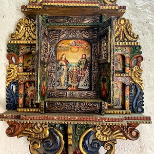 Hermoso retablo colonial tallado en madera de cedro Hecho a mano ...
