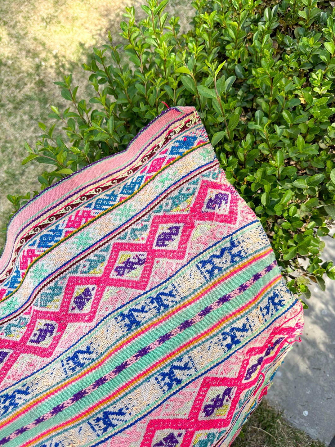 Handwoven Peruvian Textile•traditional Andean Design•authentic ...