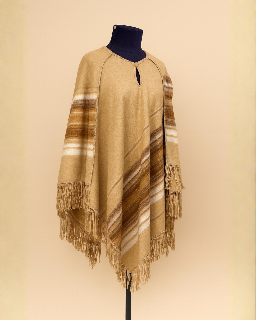 100% Alpaca Poncho + Boina • White Andean Poncho With Brown & Beige ...