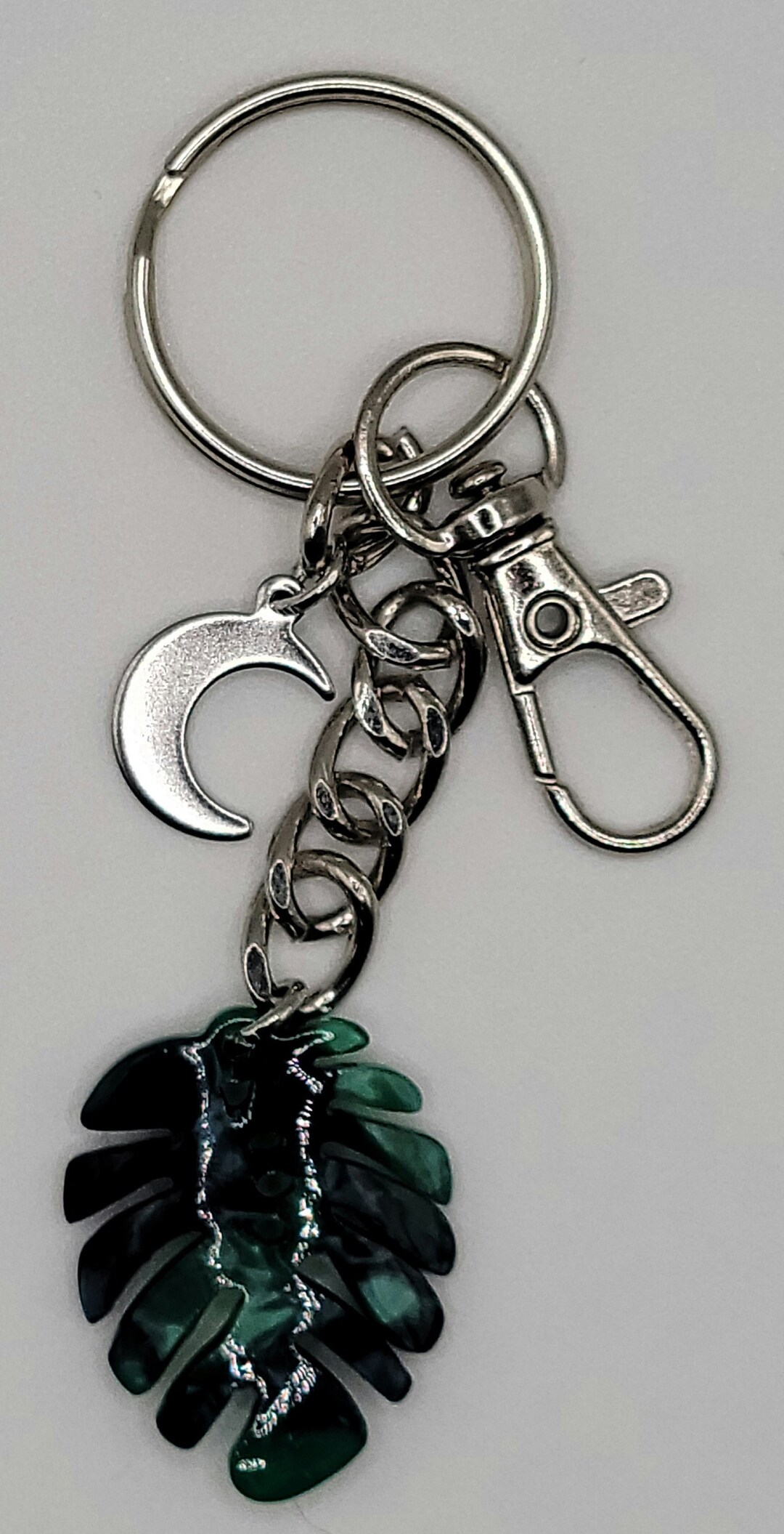 Green Tortoise Shell Monstera Leaf Keychain - Etsy