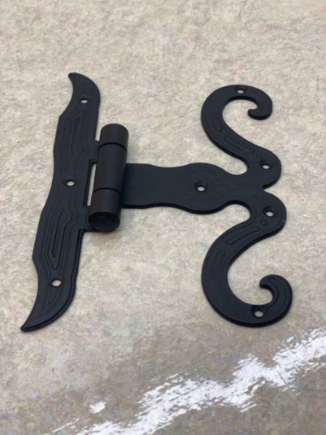 Vintage-style Hinge for Barn Doors Decorative Farmhouse Gate Hinge ...