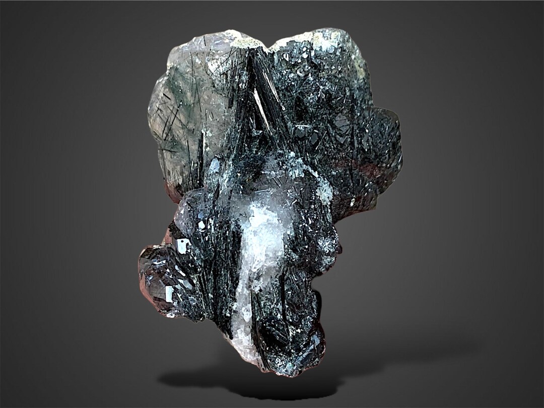 Fluorapatite Mineral Crystal , 20 Gram Apatite With Actinolite Combine ...
