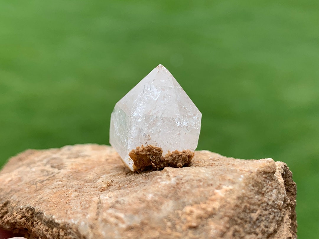 Quartz Mineral Specimen, Window Quartz Crystal on Matrix ,terminated ...