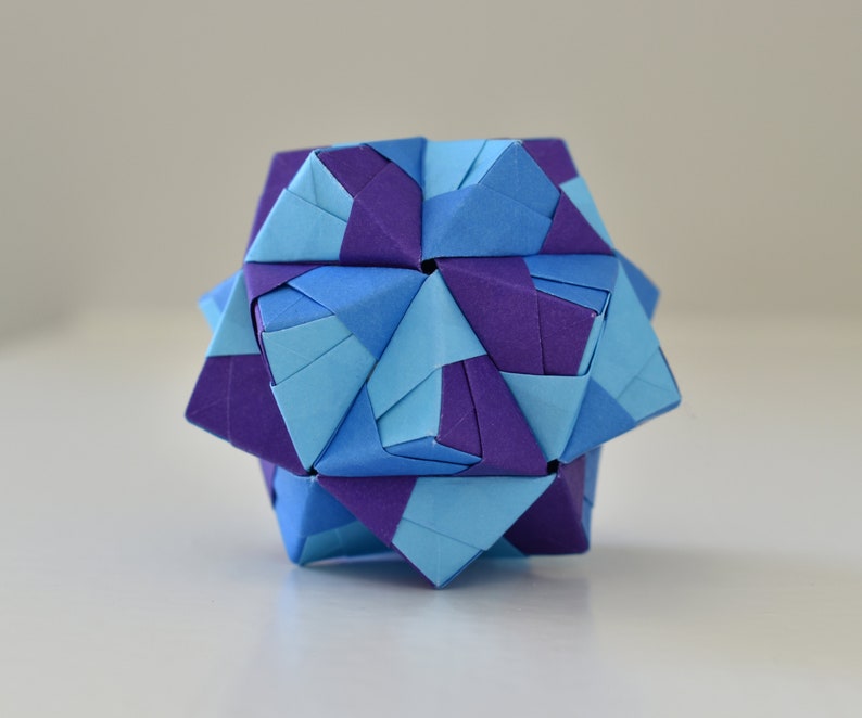 Modular Origami Mini Sonobe Kusudama Ball - Variations in Blue, Purple ...