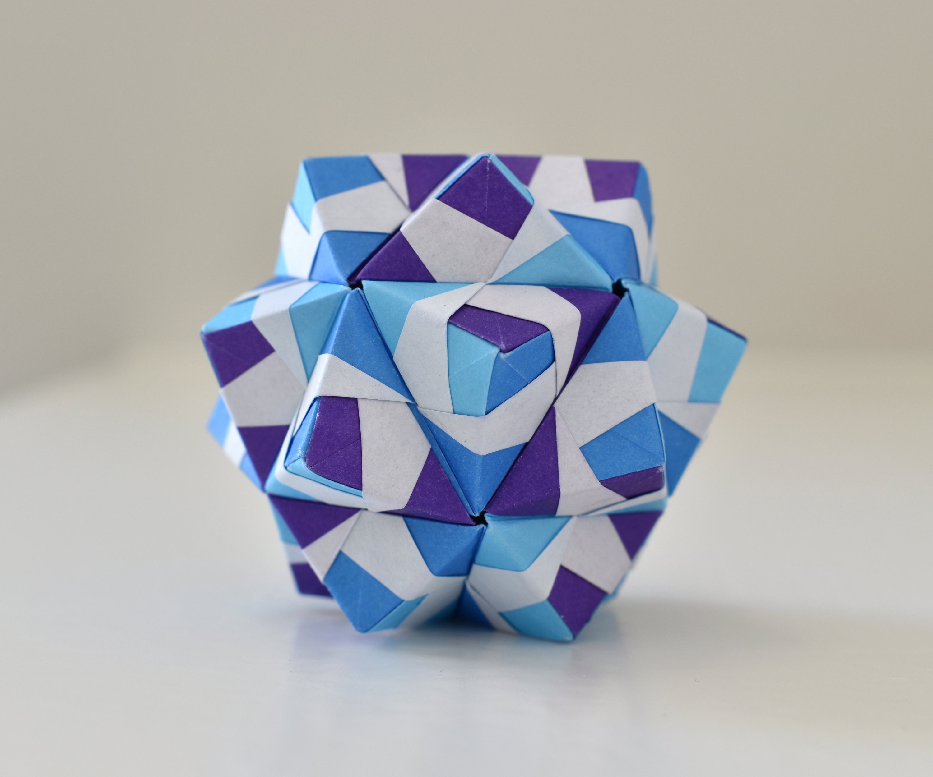 Modular Origami Mini Sonobe Kusudama Ball - Variations in Blue, Purple ...