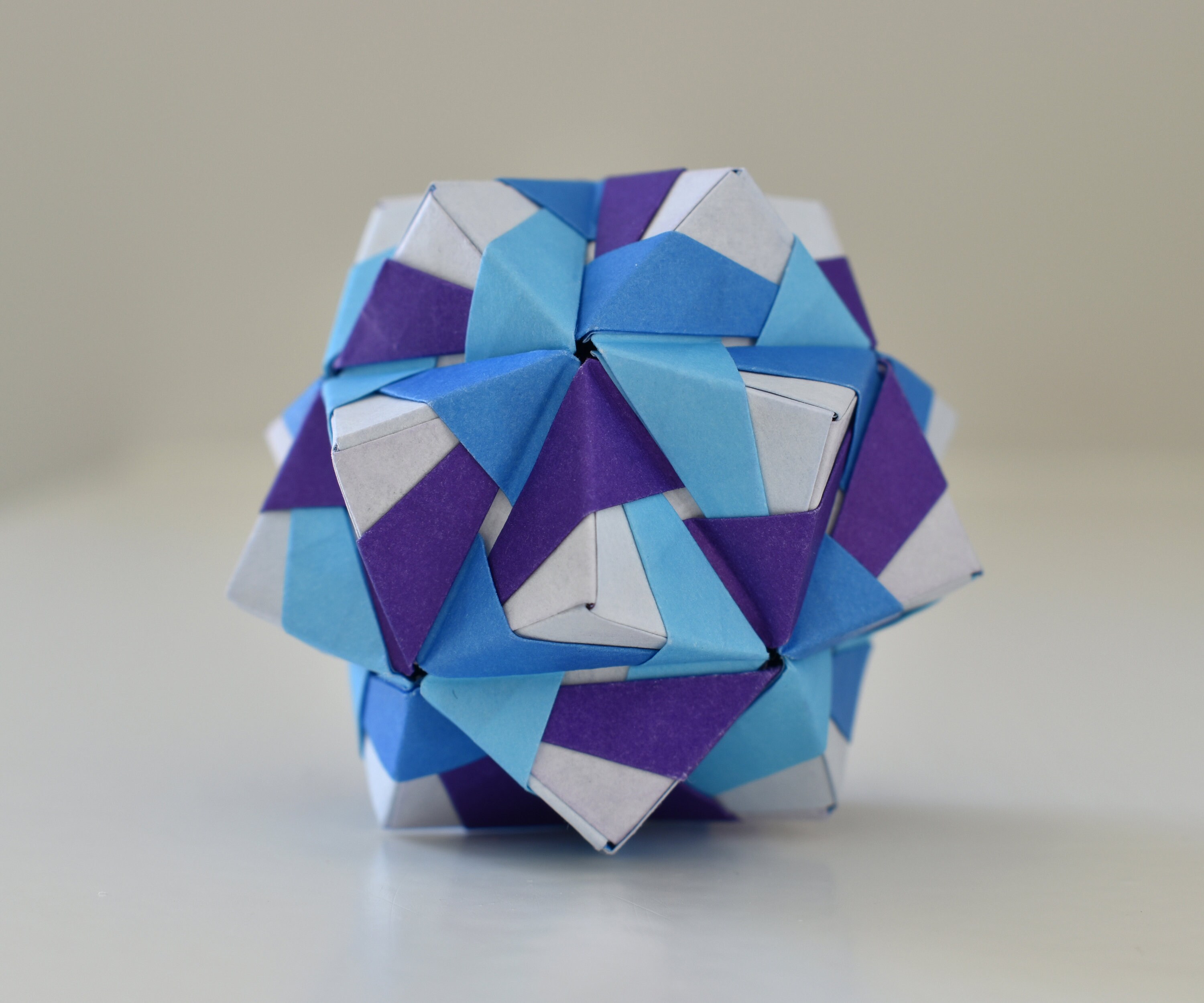 Modular Origami Mini Sonobe Kusudama Ball - Variations in Blue, Purple ...