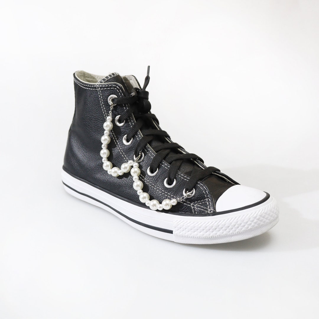 Kamala Harris Chucks and Pearls, Kamala Pearls, Kamala Symbols, Pearls ...