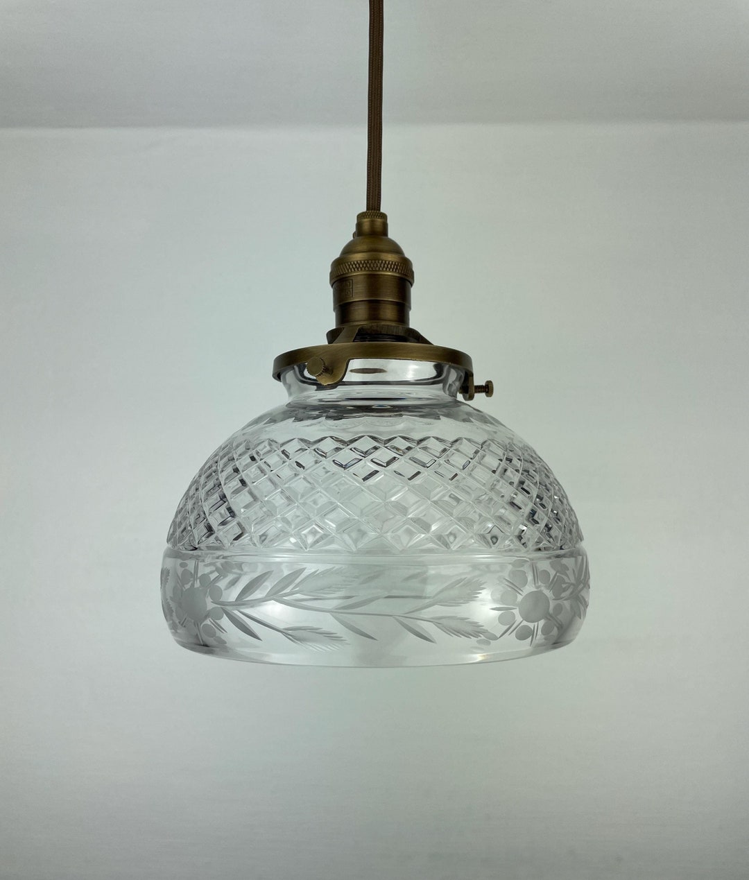 Vintage 1970's Diamond Cut Clear Glass 7" Shade W/etched Vines Pendant ...