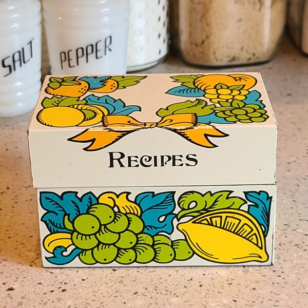 Vintage Recipe Box - Etsy