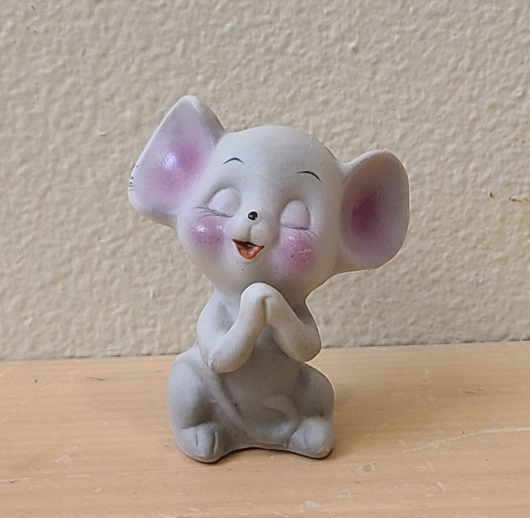 Vintage Big Ear Mouse Figurine-anthropomorphic-praying-gray Mouse-mid ...