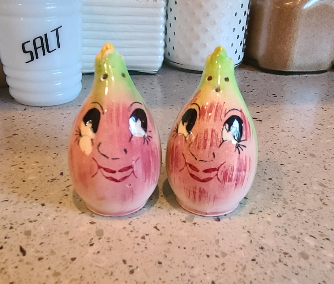 1950's Anthropomorphic Onion Salt & Pepper Shakers-shafford Japan ...
