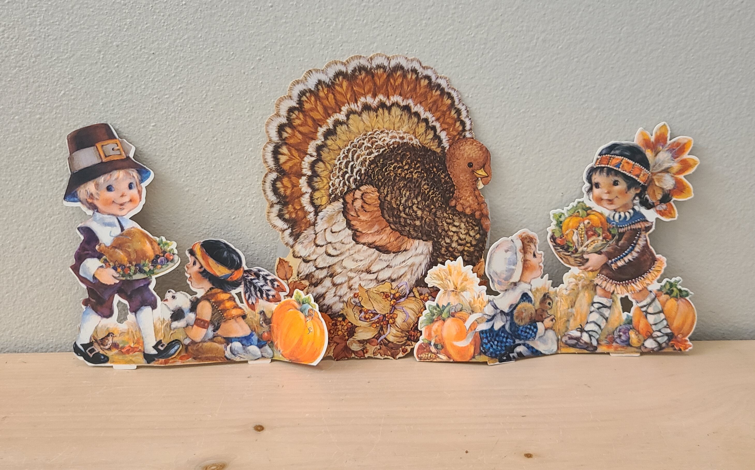 Retro Thanksgiving Decorations