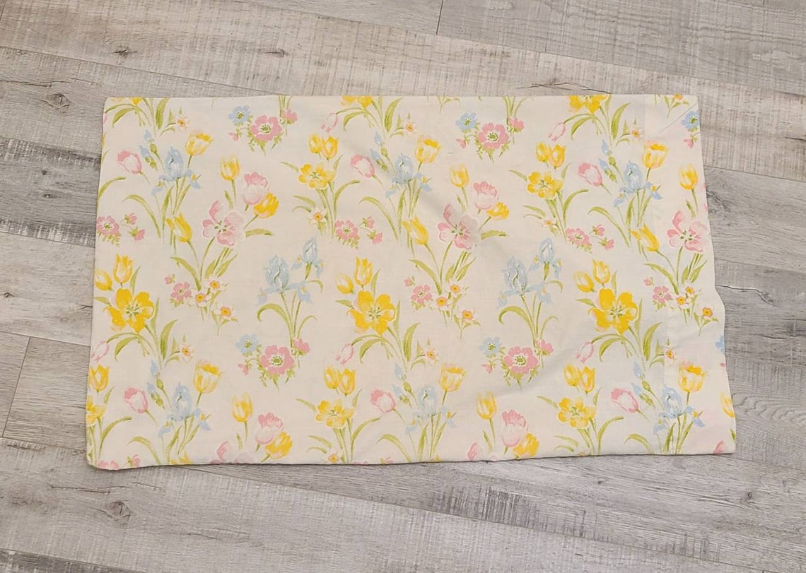 Vintage Pillowcases-vintage Bedding-floral Pillowcase-retro Bedding-mid ...