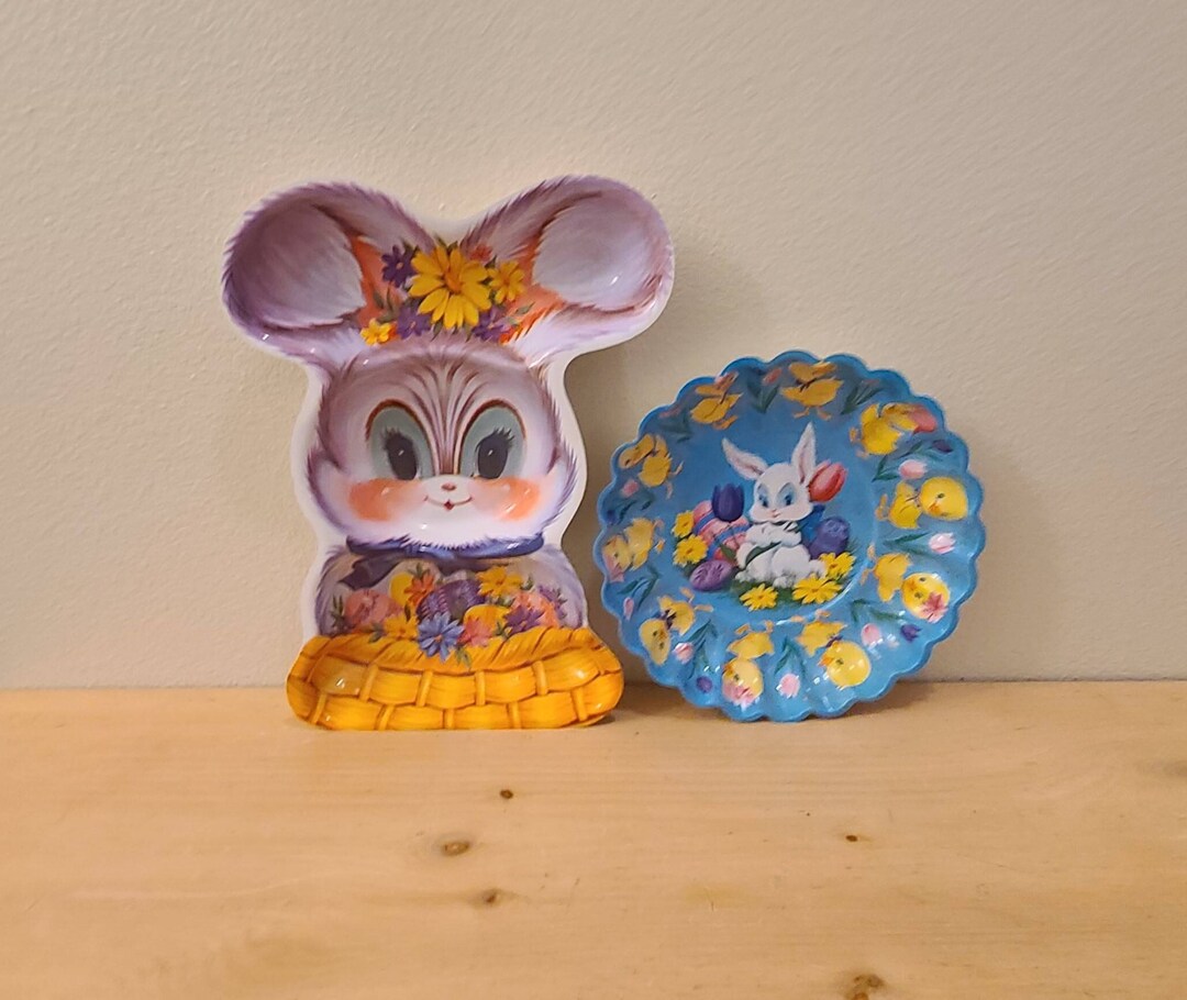 Vintage Plastic Easter Serving Trays-divided Tray-easter Decor-bunny ...