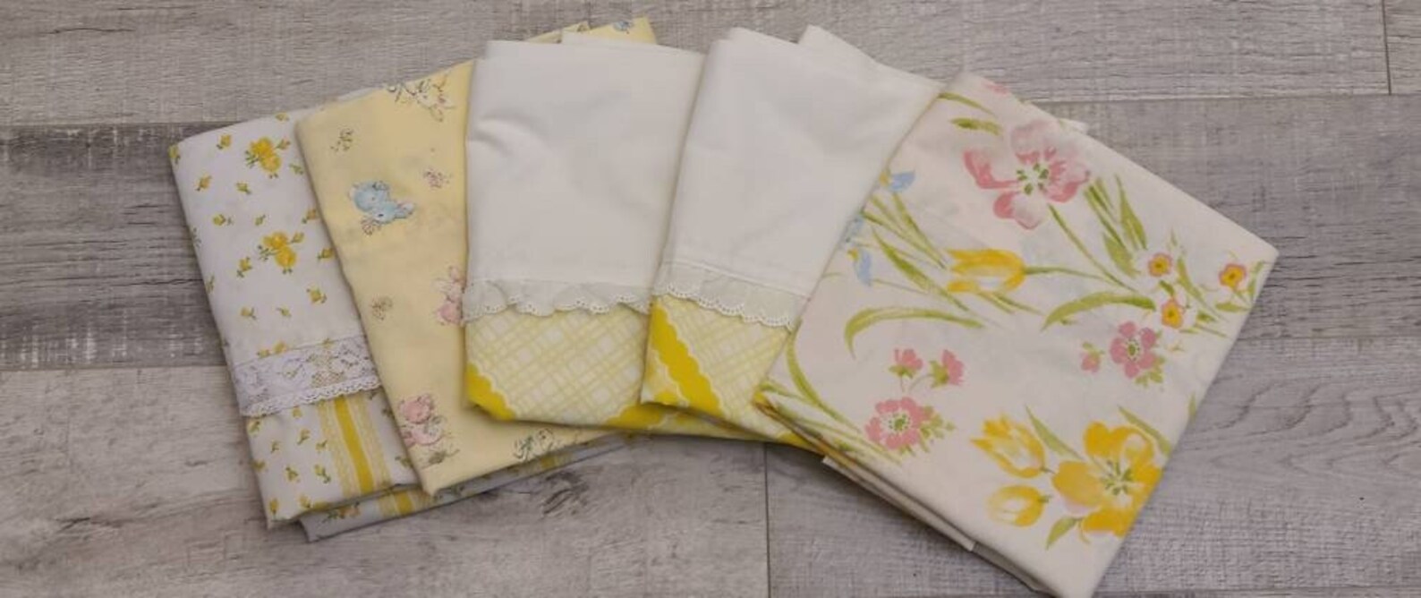 Vintage Pillowcases-vintage Bedding-floral Pillowcase-retro Bedding-mid ...