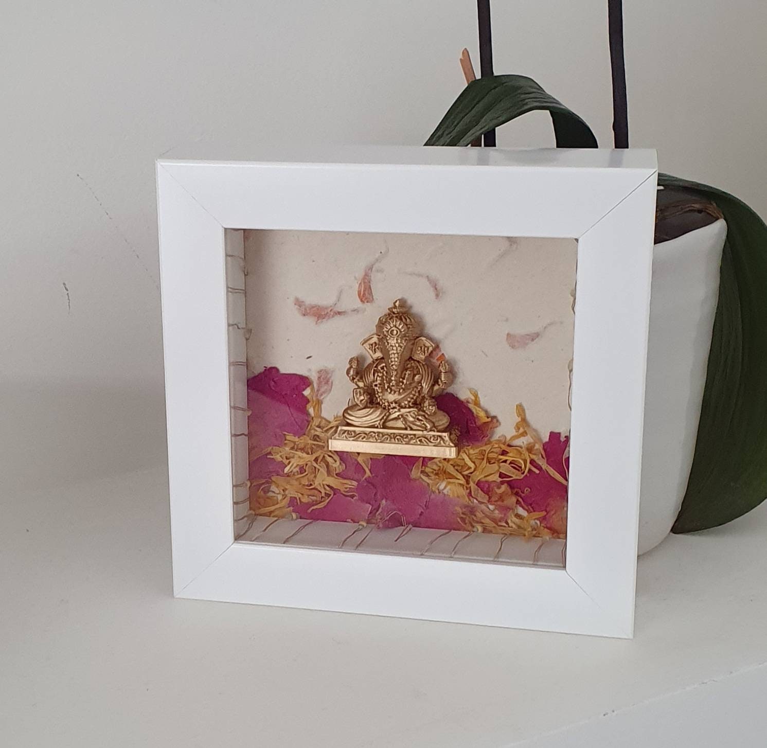 Ganesh Light up Box Frame With Flower Petals. 15cm X 15cm Gift - Etsy