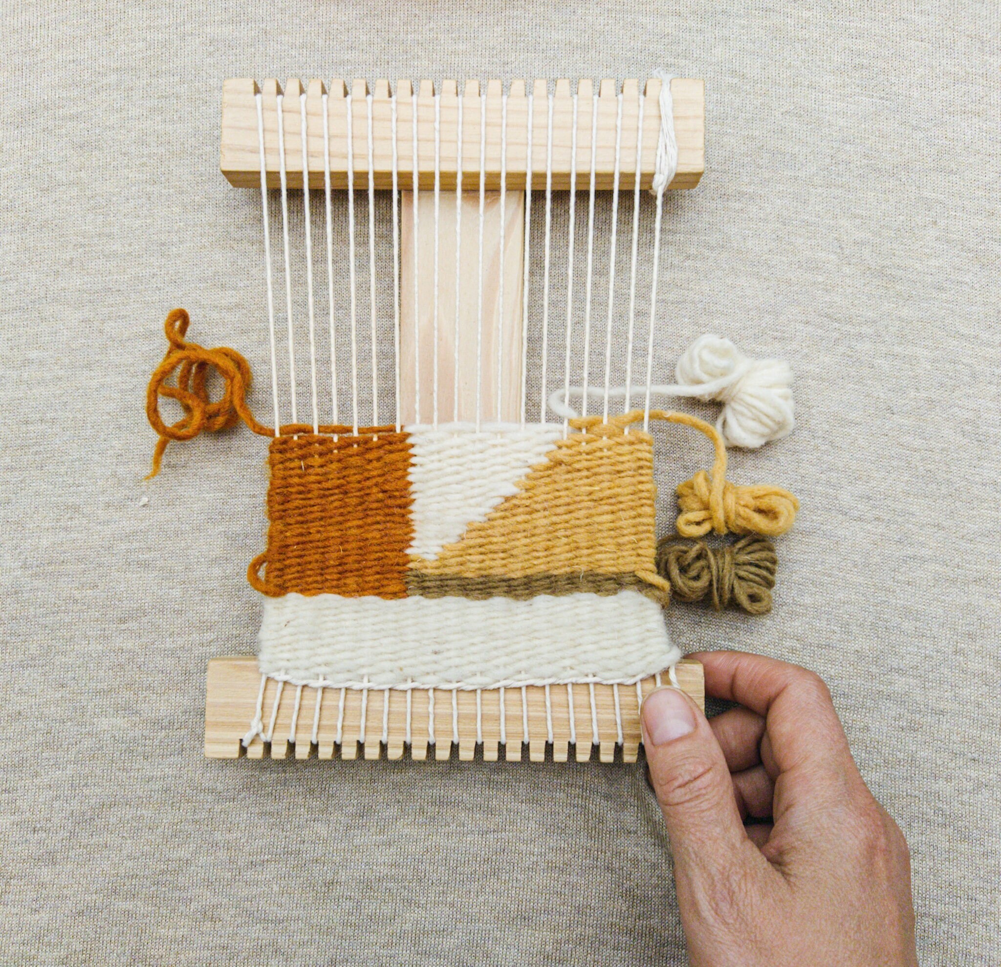 Small Tapestry Loom, Travel Loom, Tiny Weaving Loom for Weaving ...