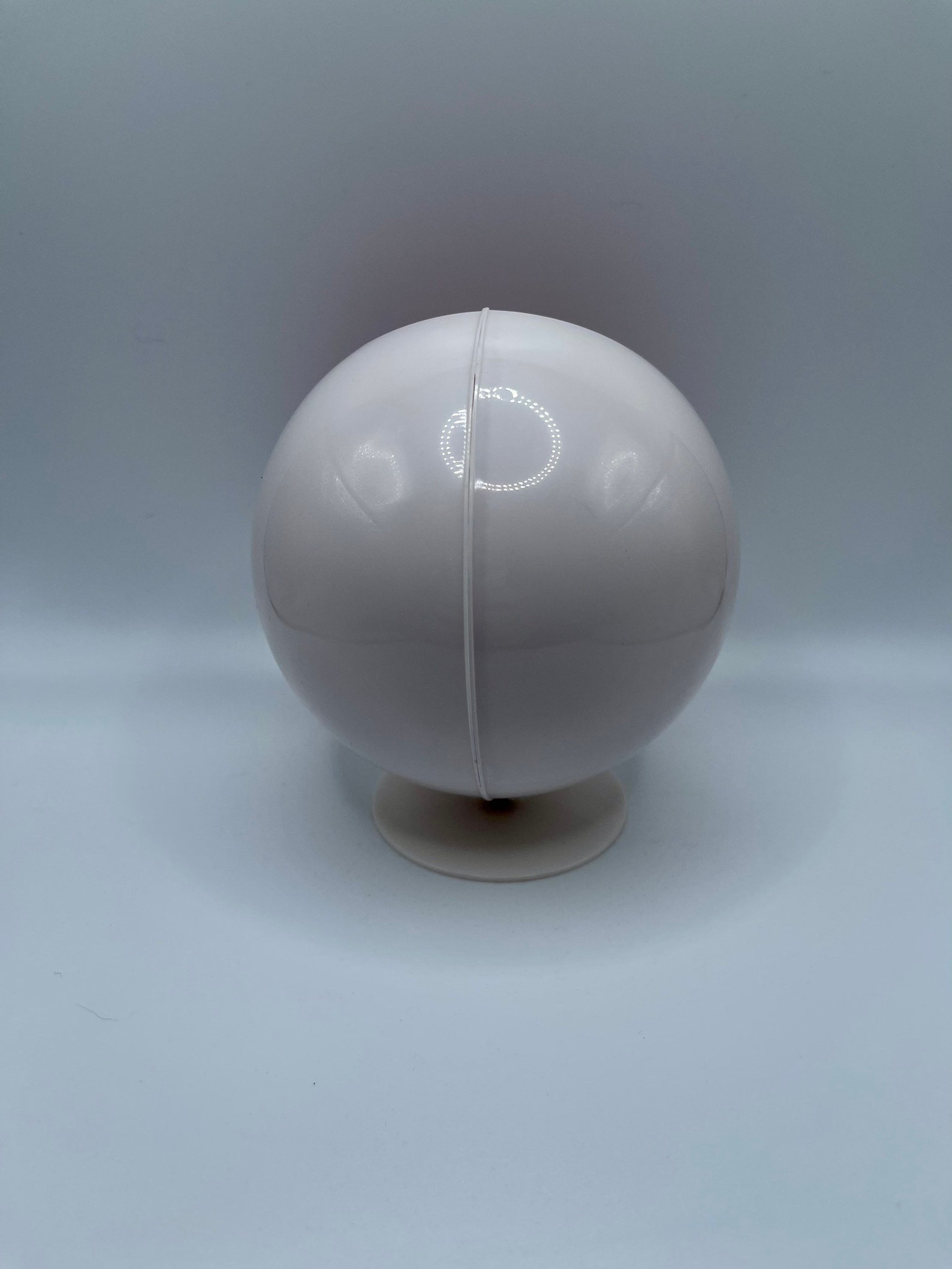1:12 Scale Miniature Mid Century Modern Ball Chair, Egg Chair Designer ...