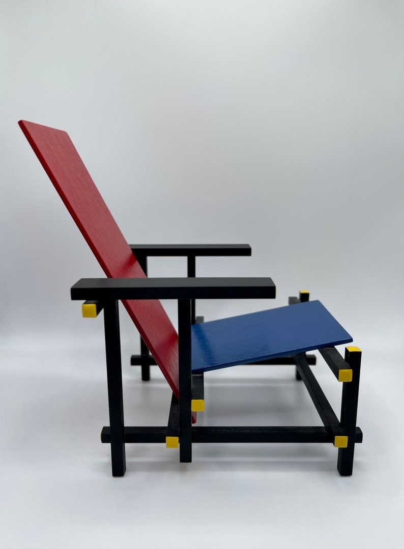 Vitra Miniature Rood Blauwe Stoel Chair by Gerrit Rietveld - 1:6 Scale ...