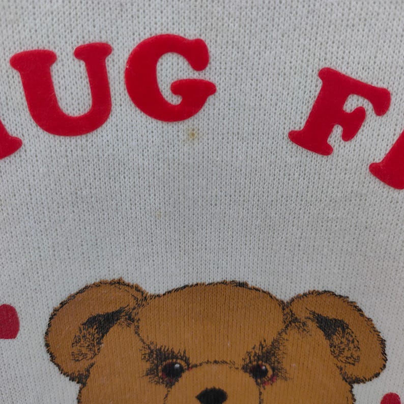 90s A Bear Hug From Ohio Short Sleeve Sweatshirt Medium Vintage Bassett ...