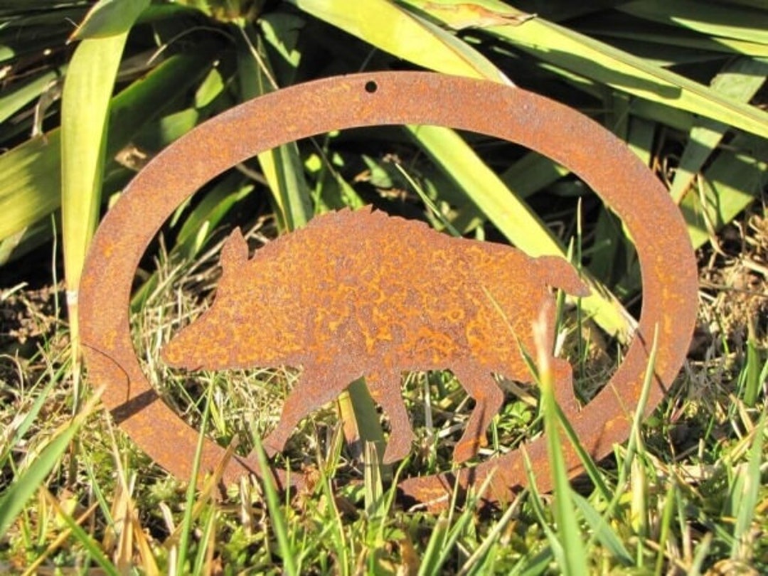 Noble Rust Hanger Wild Boar Oval Garden Decoration Animal Figure Rust ...
