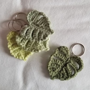 PHYSICAL ITEM Crochet Monstera Leaf Plant Keychain - Etsy