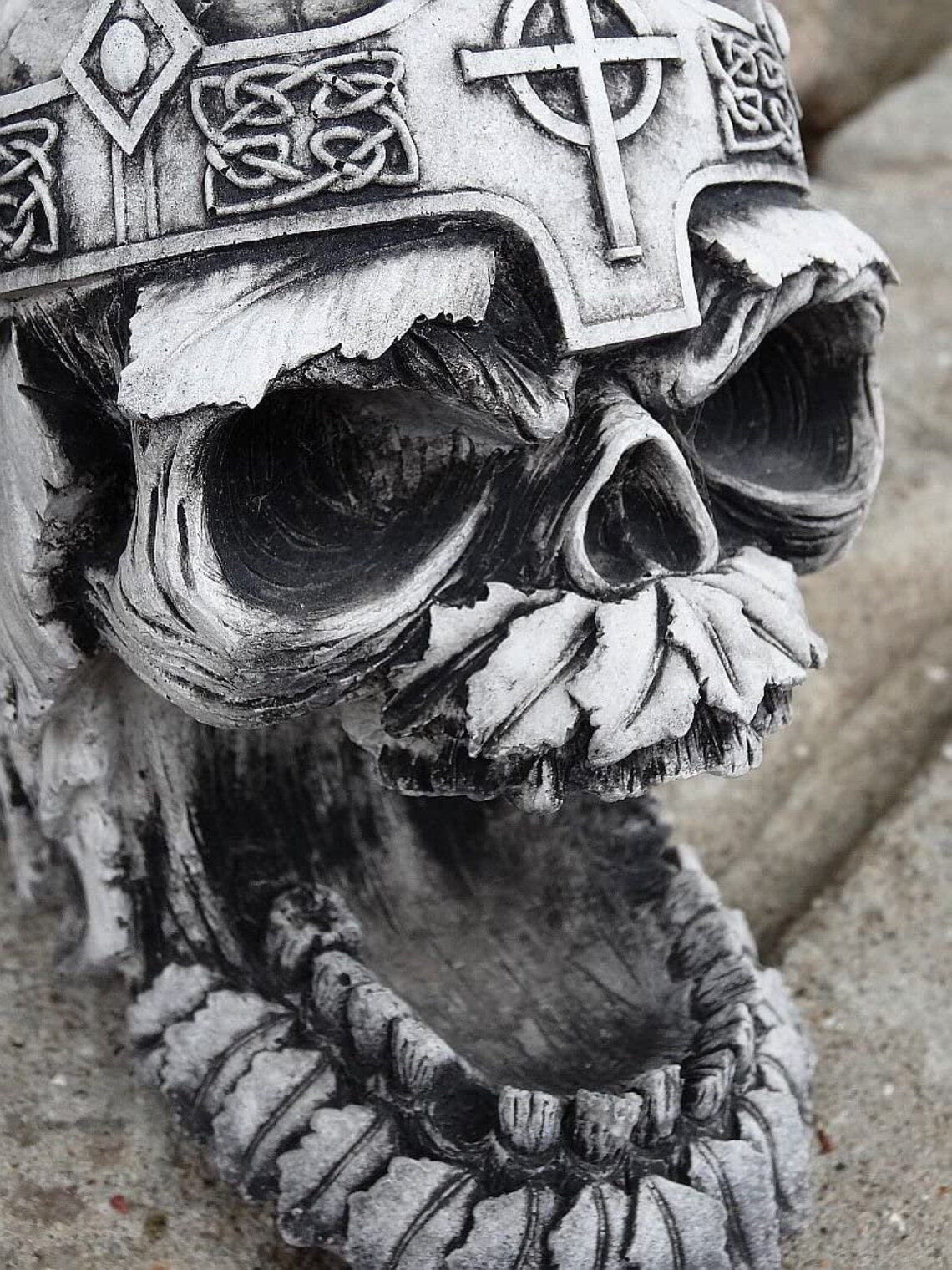 Skull In Crown Concrete Skull Statue Skull Ornament | Etsy