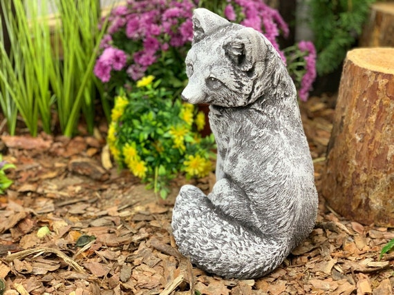 Sitting fox figurine Concrete fox sculpture Fairy garden fox Small ...