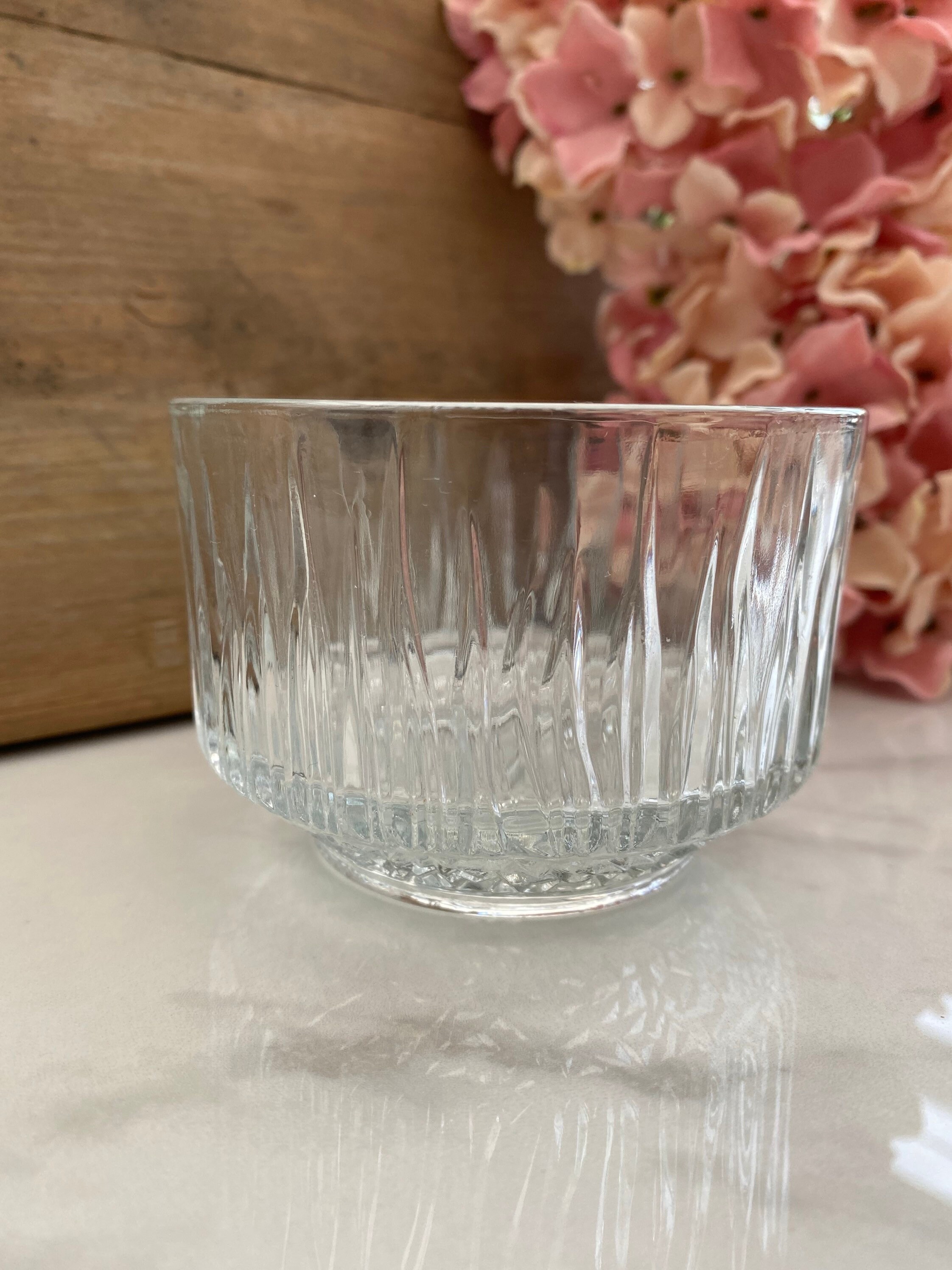 Beautiful Vintage Pair, a Milk Jug and a Sugar Bowl, With a Beautiful ...