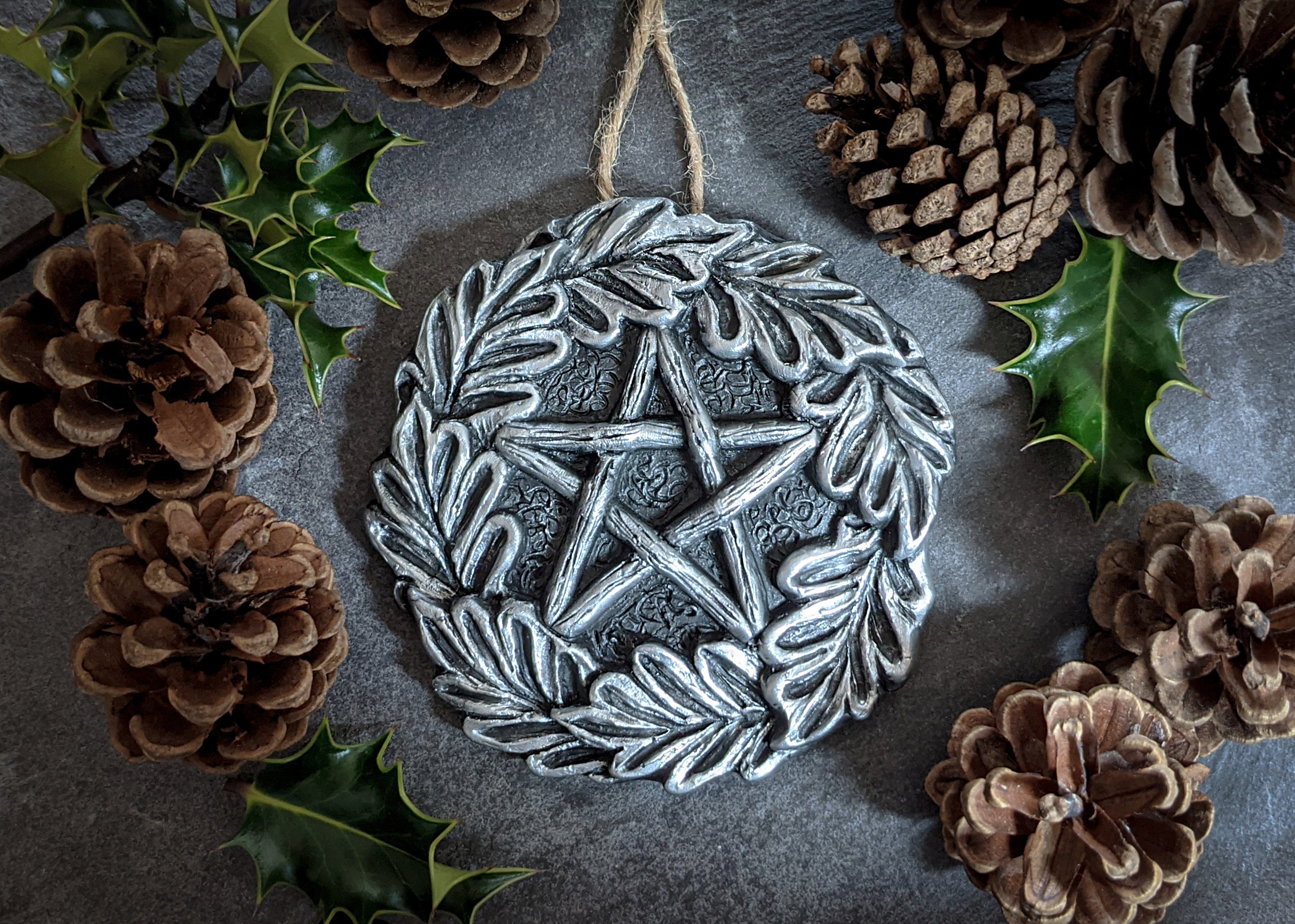 Yule Pentacle Wallpaper