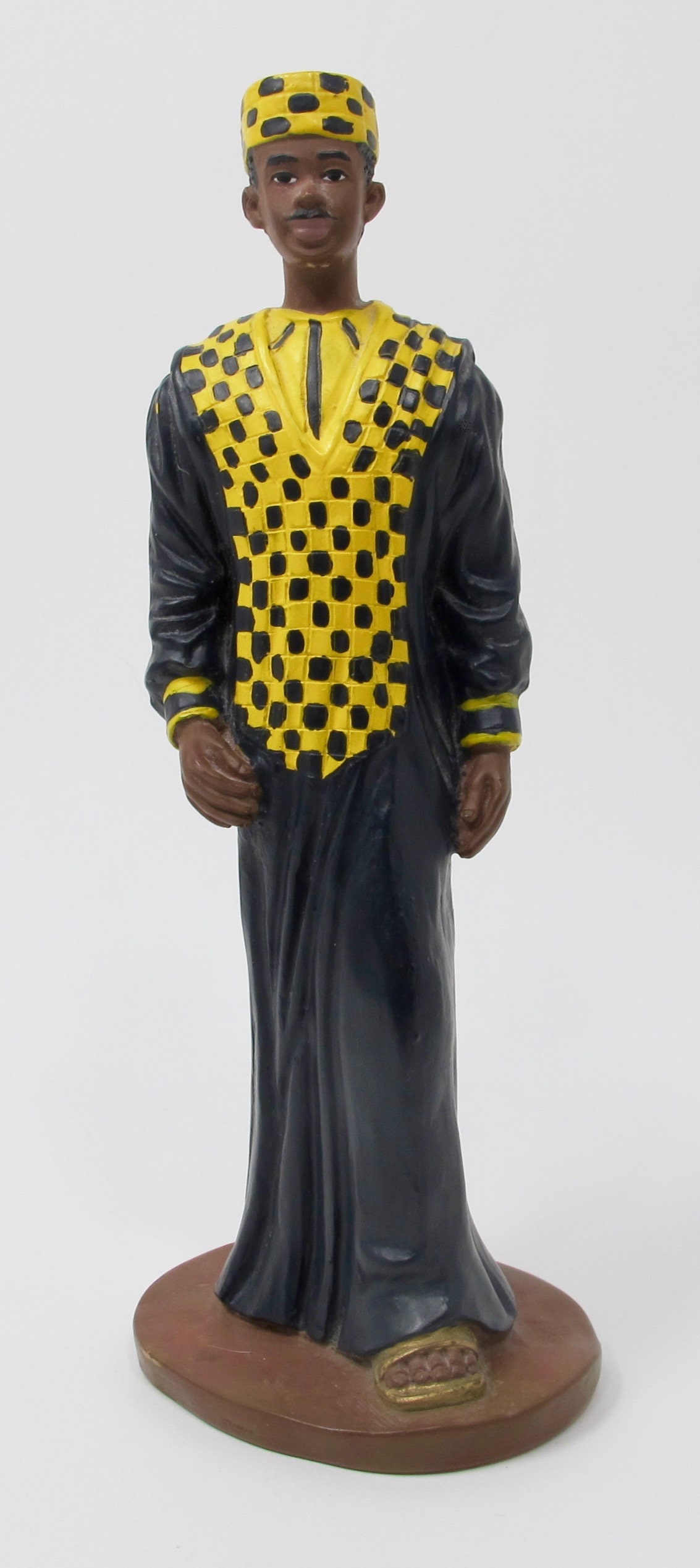 UTI Black Man in Traditional Robe & Kufi Hat Figurine - Etsy
