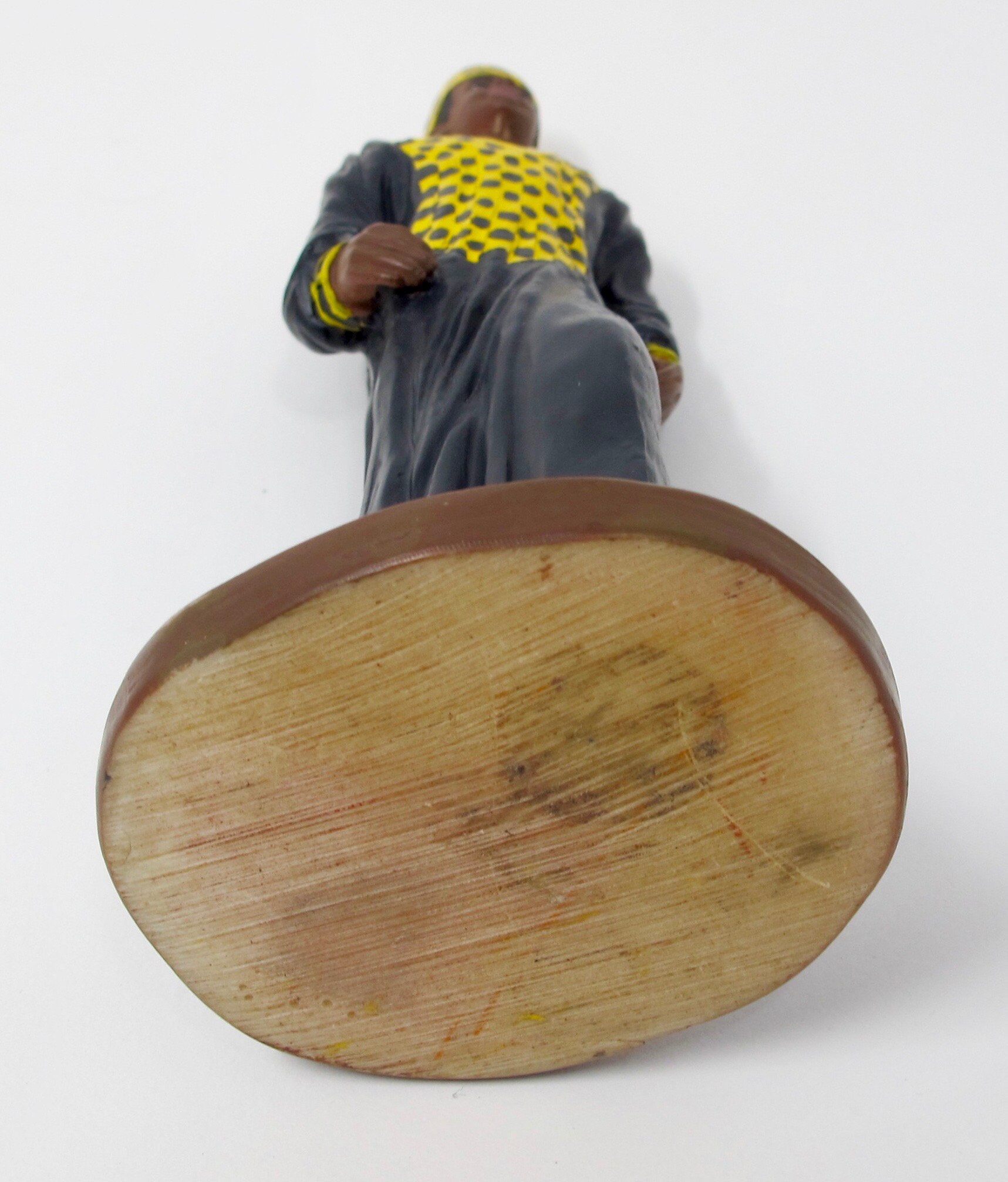 UTI Black Man in Traditional Robe & Kufi Hat Figurine - Etsy