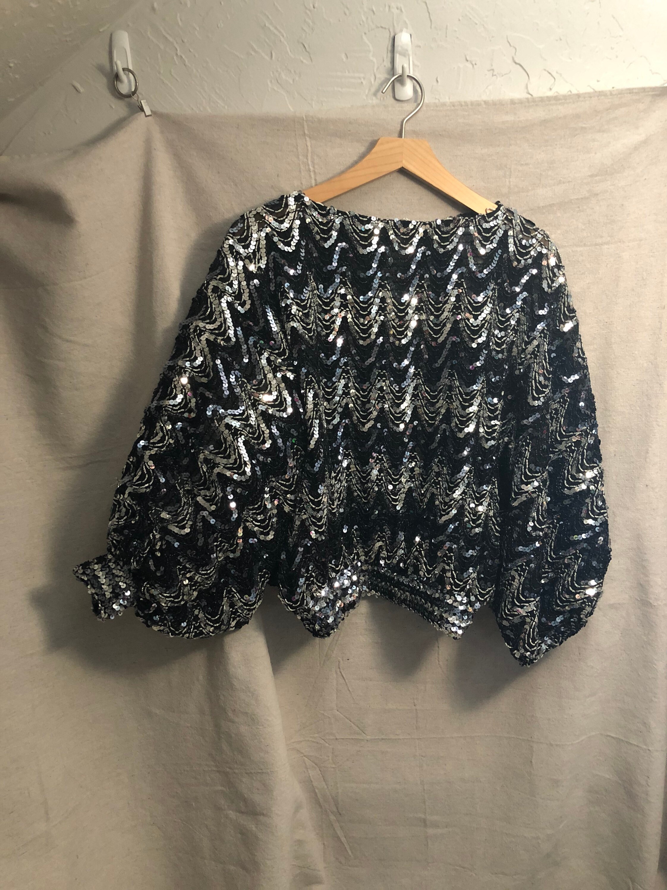 Black & Silver ILGWU Union-made in USA Sequin Batwing Sleeve 70s Disco ...