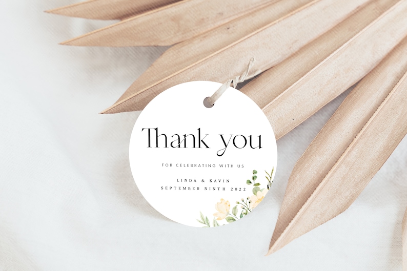 Gift Tag Mockup, Round Gift Tag Mockup, Circle Gift Tag Mockup, Round ...