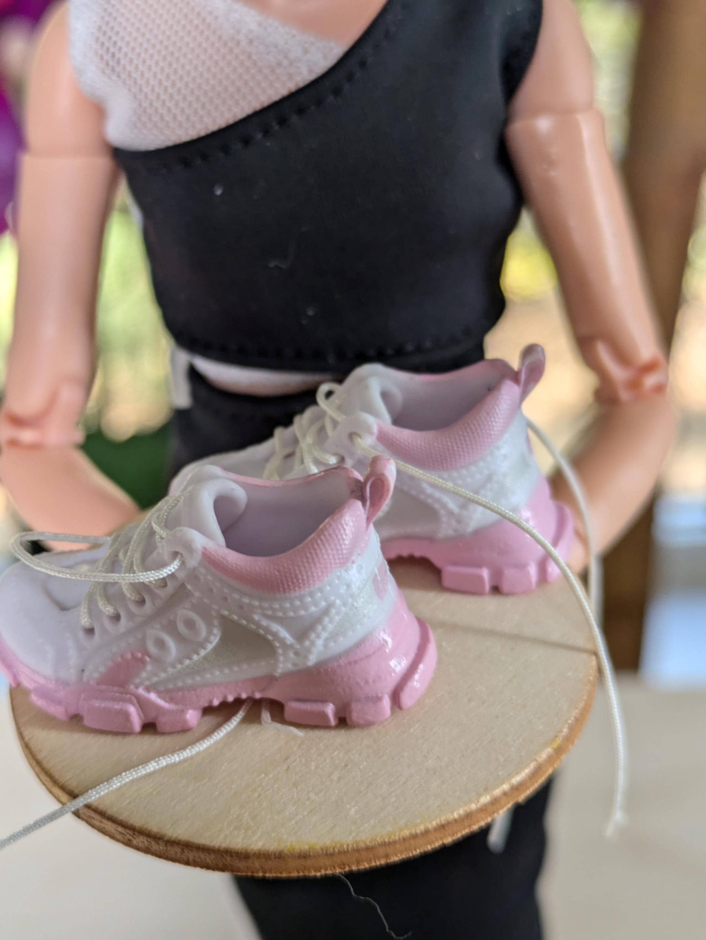 ZURU Mini Brands Fashion Series 3, Barbie Doll Shoes, Pink Sneakers ...
