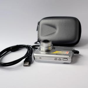 Vintage Digital Compact Camera Kodak Easy Share M1073 IS With 10.2 ...