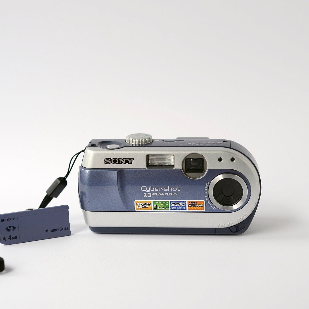 Vintage Digital Compact Camera Sony Cyber-shot DSC-P20 With 1.3 Mega ...