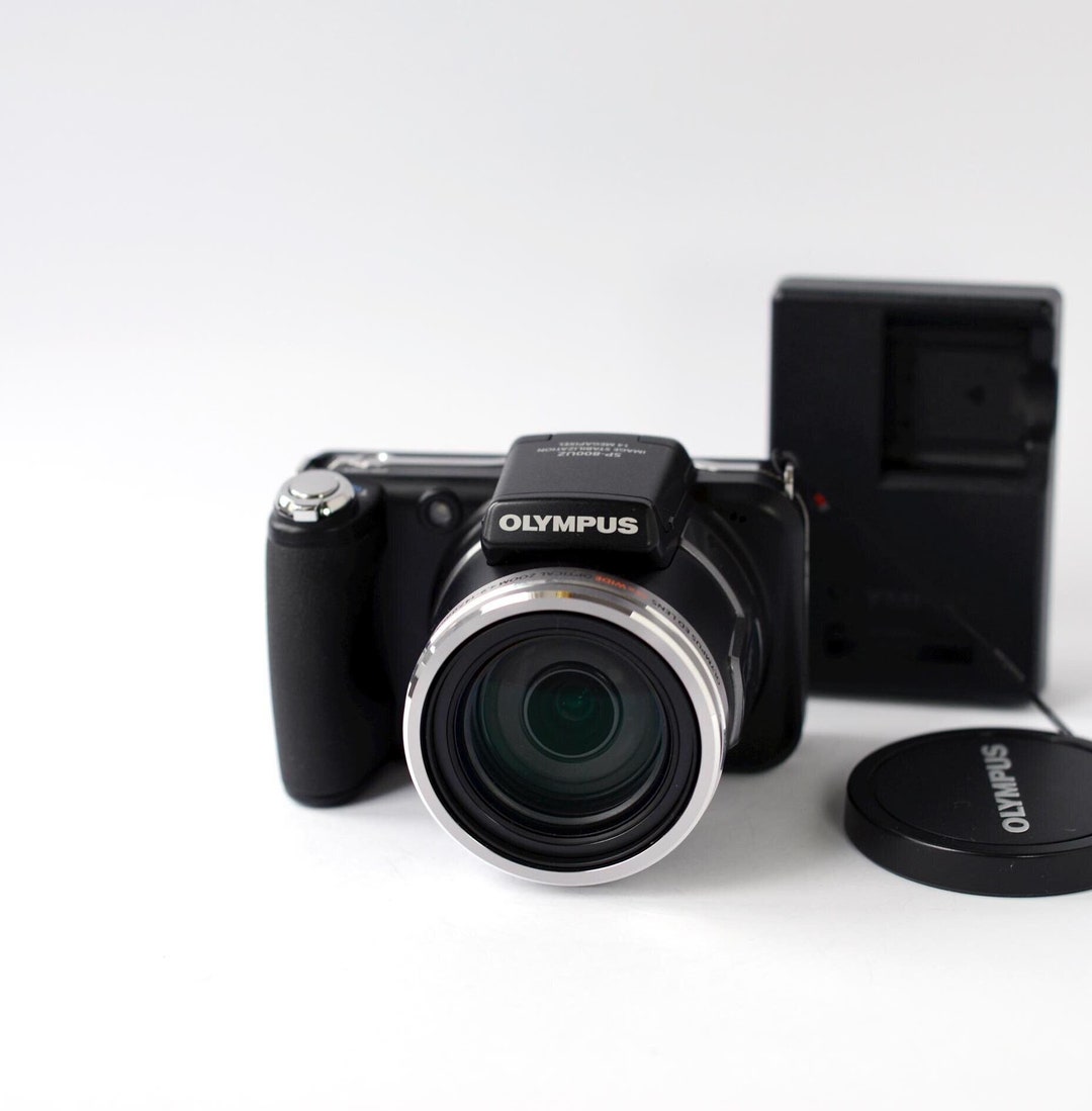 Vintage Digital Compact Camera Olympus SP-800 UZ With 14.0 Mega Pixels ...