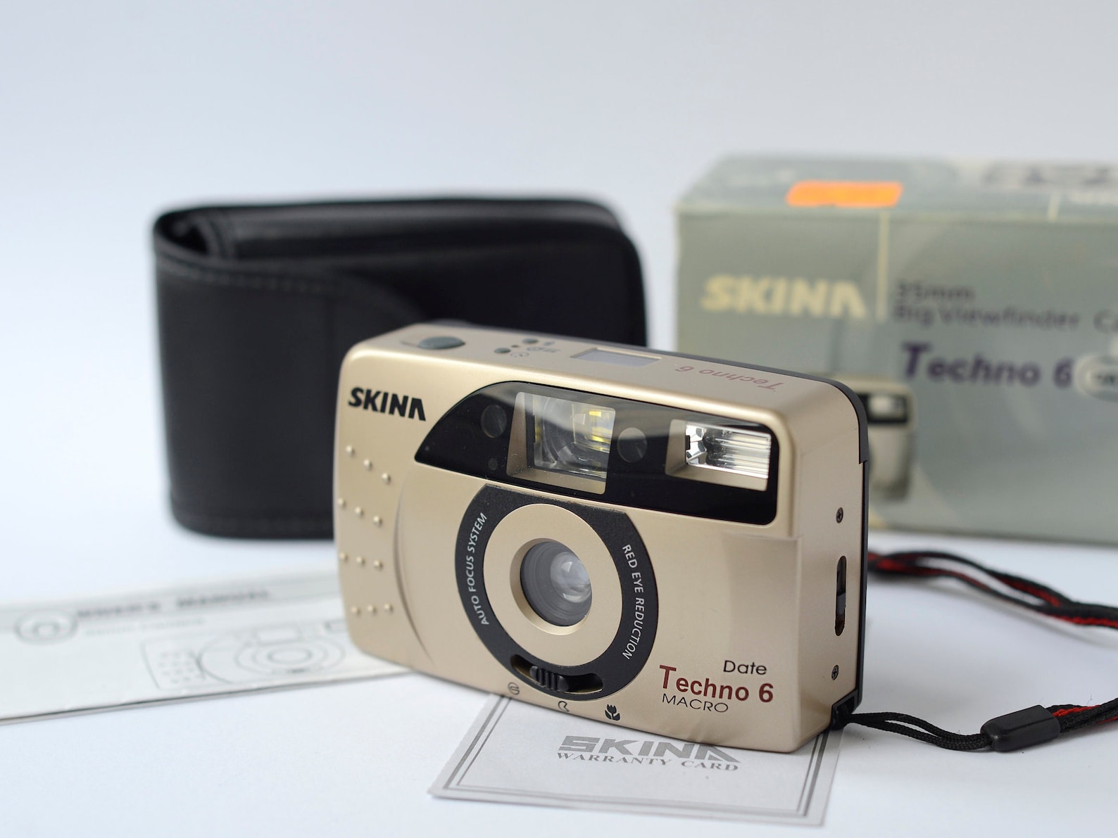 Vintage 35mm Film Compact Point and Shoot Camera Skina Techno 6 Macro ...